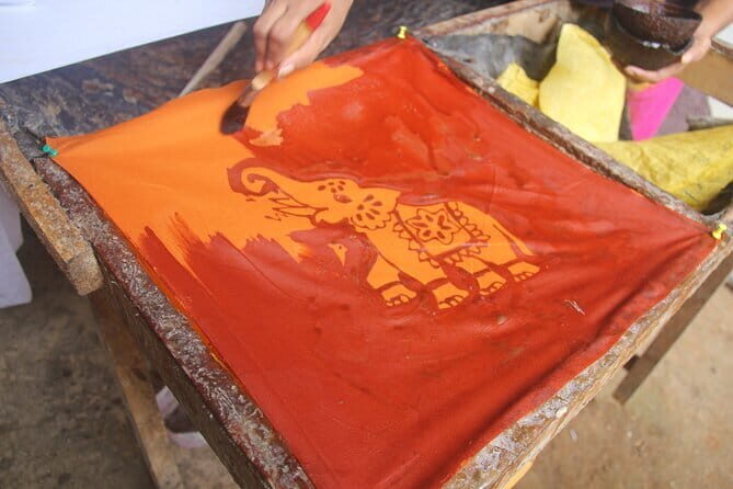 Interactive Batik Workshop and Lessons in Sri Lanka - The Value of a Small Group
