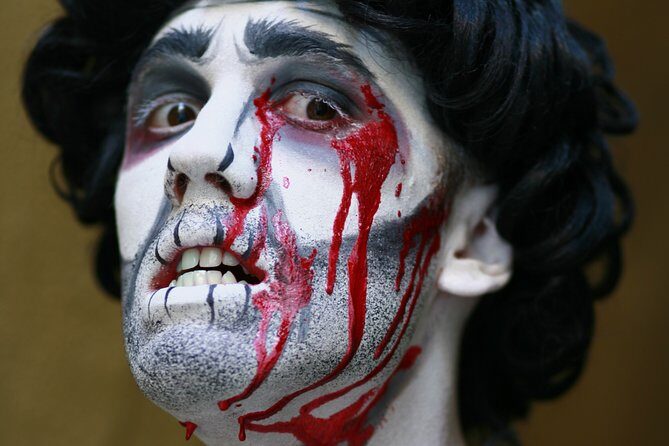 Interactive Street Theatre Crimes in New France - Authentic Voices from Travelers