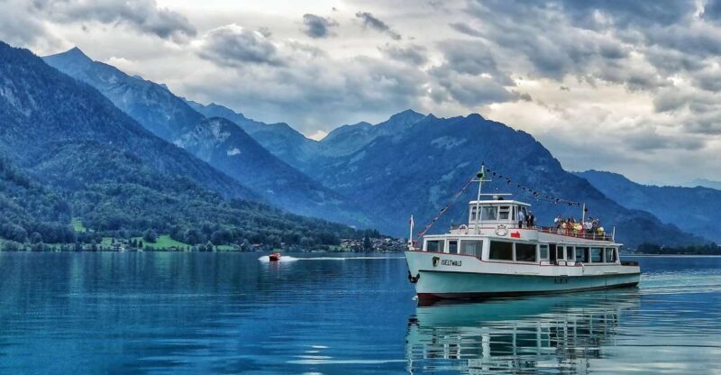 Interlaken: Capture the most Photogenic Spots with a Local - Why This Tour Offers Great Value