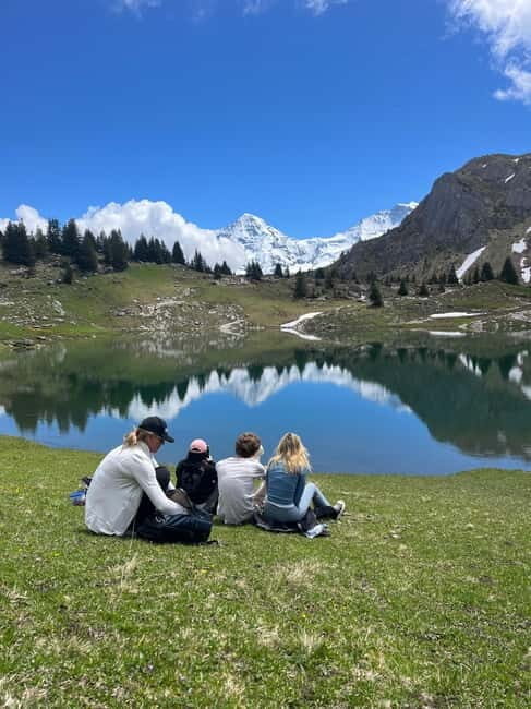 Interlaken: hike to an Alpine Lake and a Cozy Mountain Hut. - Starting Point: Lauterbrunnen Station