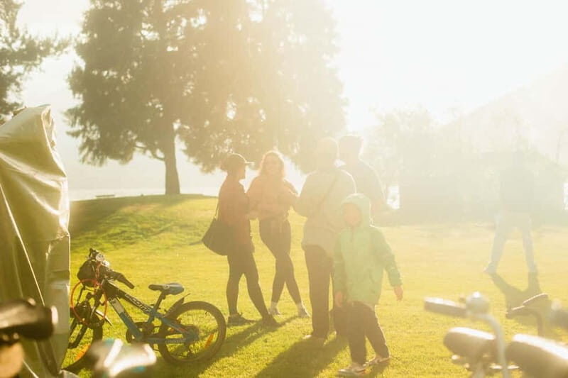 Interlaken: Lake Thun Sunset Social Bike Tour with Sundowner - An Authentic Swiss Experience: What to Expect