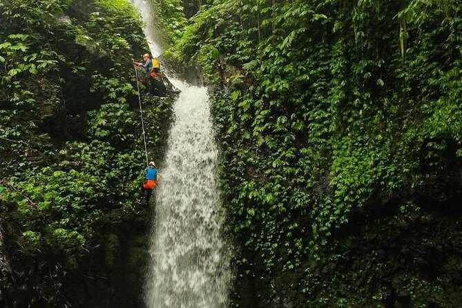 Intermediate canyoning trip in Bali " Samba canyon " - What Makes Samba Canyon a Must-Do Experience in Bali?