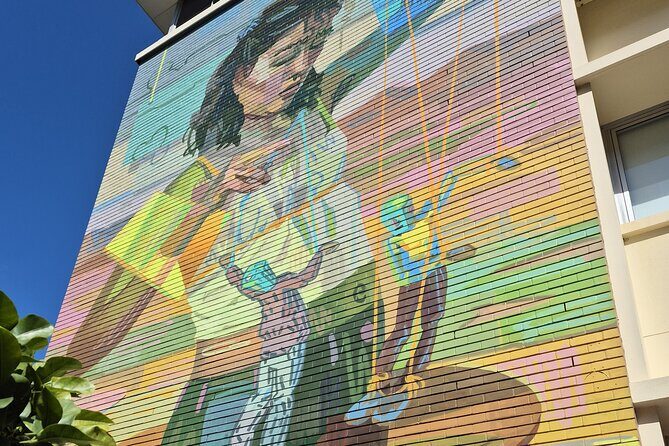 International Street Art Walking Tour, Brisbane - Transportation and Group Size