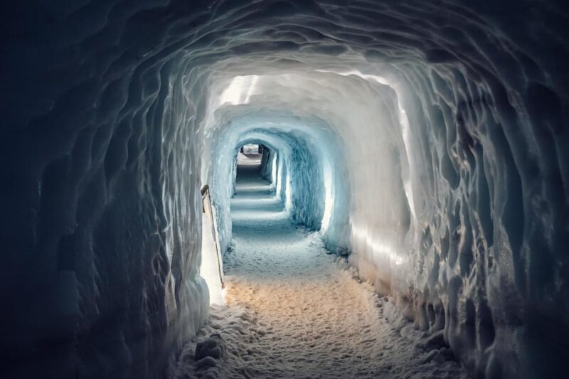 Into the Glacier: Snowmobile + Langjökull Ice Tunnel Combo - FAQ