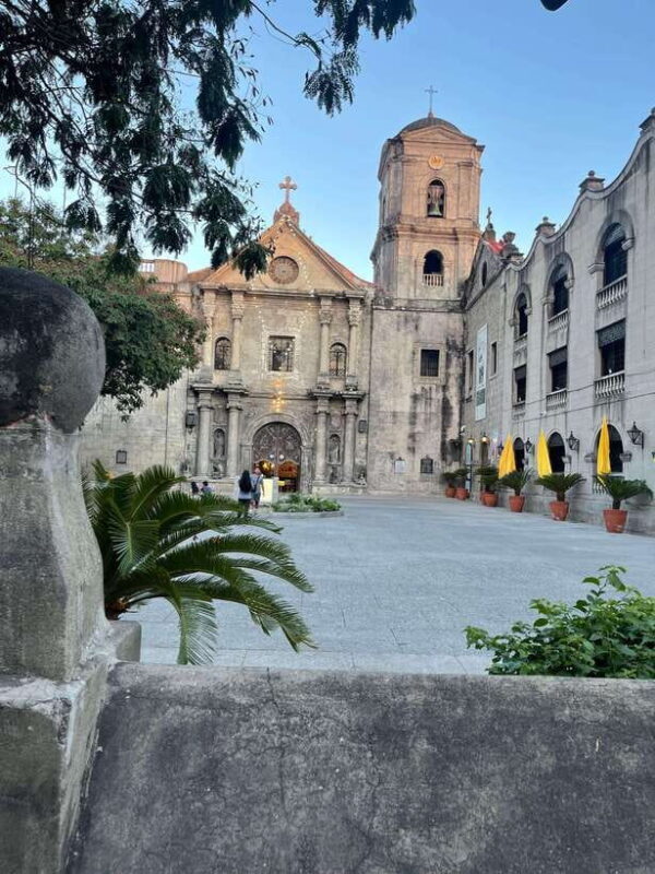 Intramuros: Travel Back in 1800 Manila Philippines - Key Points
