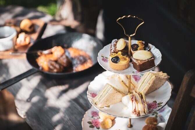 Introduction to Auckland Wine History - The Food and Drink Experience: A Kiwi BBQ and Local Flavors