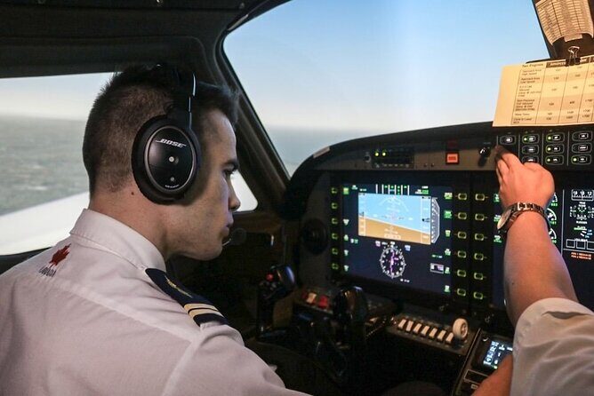 Introduction to Piloting Simulator in Gatineau-Ottawa - Who Should Consider This Tour?