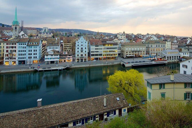 Introductory Walking Tour Of Zurich Including a 90 Min Lake Cruise - What Travelers Are Saying