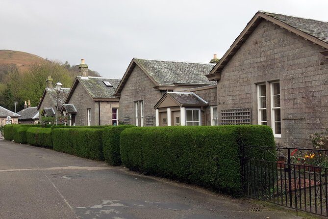 Inverary Castle & Loch Lomond Tour - Who Should Consider This Tour?
