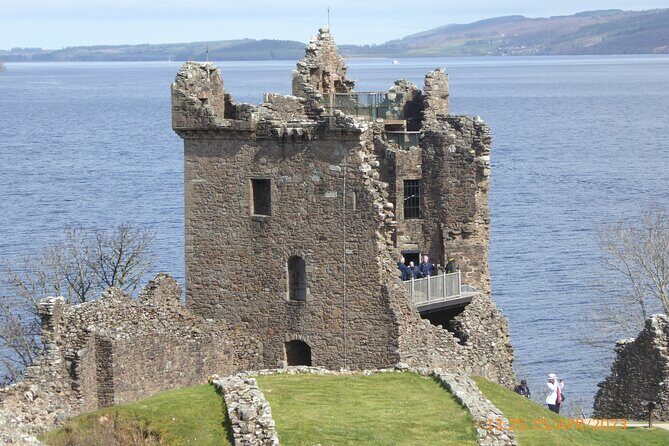 Invergordon Cruise Tour Loch Ness and Culloden - The Guide and Hospitality