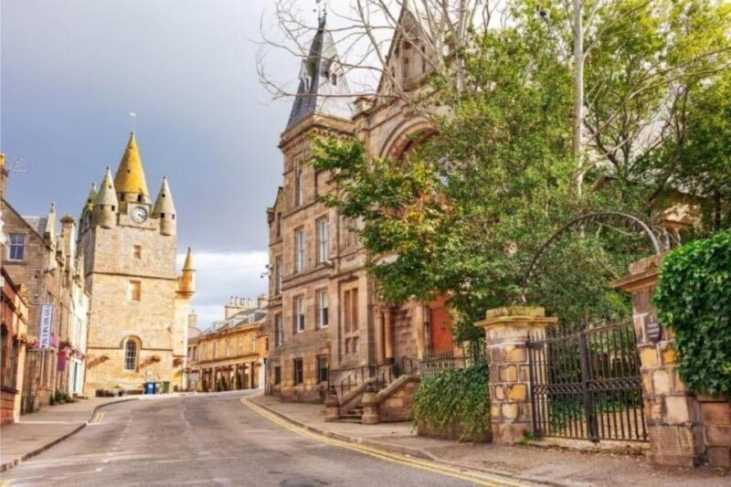 Inverness: Dunrobin Castle and Distillery Tour - An In-Depth Look at the Highland Highlights