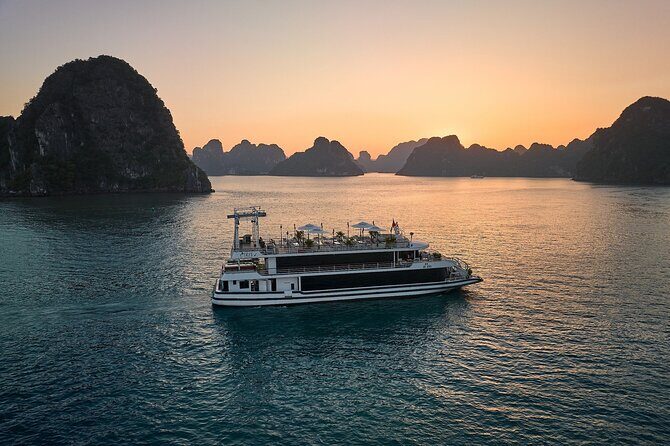 Iris Cruise - Luxurious Day Trip to Explore Ha Long Bays Beauty - Who Will Love This Tour?