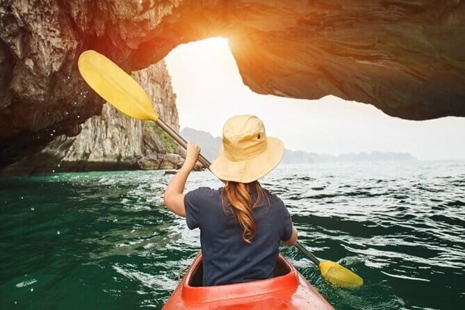 Iris Cruise Luxury Halong Bay Day Tour from Hanoi By Expressway - Transport and Group Size
