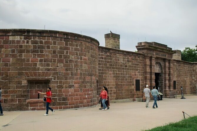 Irish History Walking Tour of Lower Manhattan - FAQ