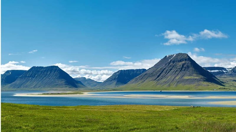 Ísafjörður: Flateyri Village tour: Nature, Culture, History - Key Points