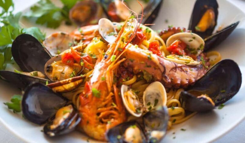 Ischia in One Day: Hydrofoil from Naples with Optional Lunch - Key Points