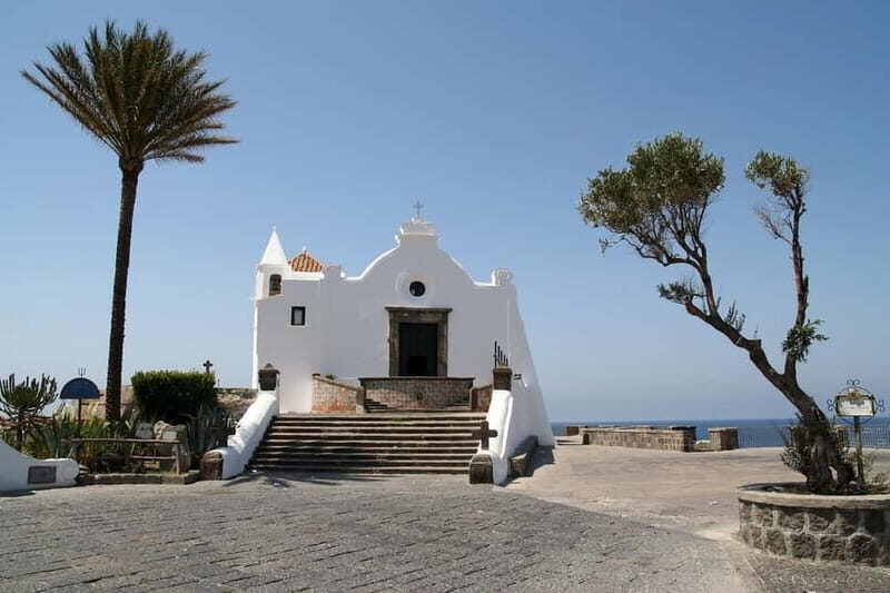 Ischia: Island tour with wine tasting in a typical winery - Key Points