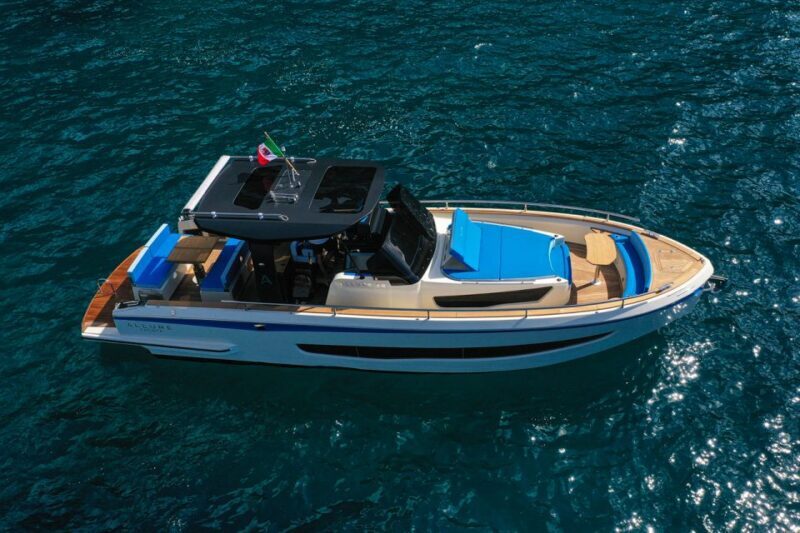 Ischia & Procida Island on a luxury boat - From Ischia to Procida: Colors and Culture