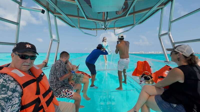Isla Mujeres: 100% Transparent boat ride - Key Points