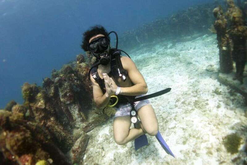 Isla Mujeres: 2-Tank Dive for Certified Divers - Key Points