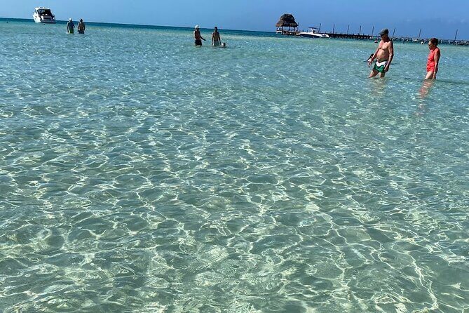 Isla Mujeres Basic Tour in Catamaran with Snorkel and Open Bar - An Overview of the Experience