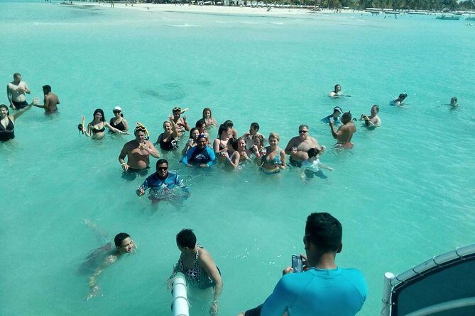 Isla Mujeres Catamaran Open Bar & Transportation from Cancun - FAQ