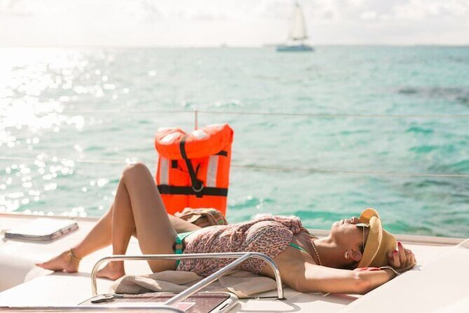 Isla Mujeres Catamaran Tour with Snorkel, Open bar and Transport - Setting the Scene: What This Tour Offers