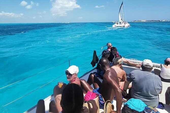 Isla Mujeres Premium Catamaran - Key Points