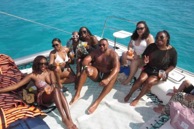 Isla Mujeres Rush : Catamaran Snorkeling and BUFFET in Beach Club - Who Should Consider This Tour?