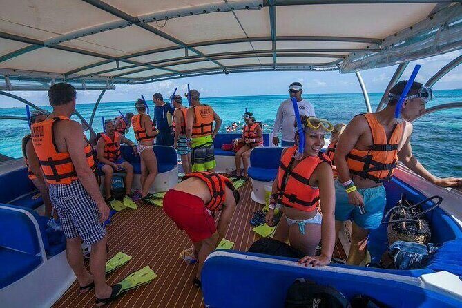 Isla Mujeres Tour in Private Catamaran with Food & Drinks - Who Will Enjoy This Tour?