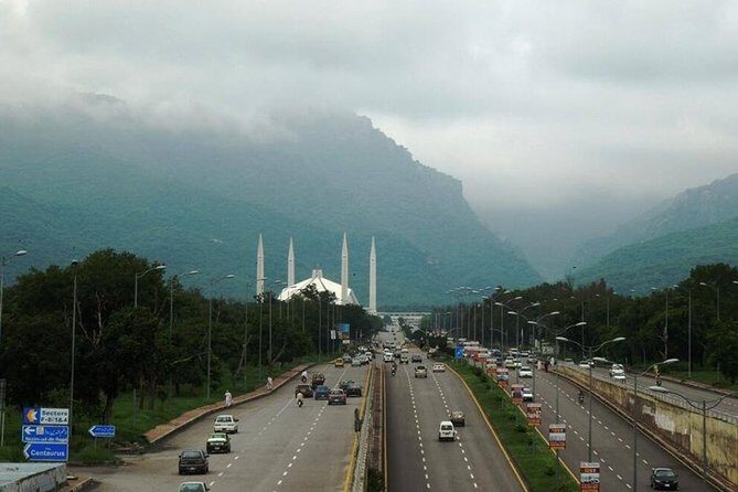 Islamabad City Tour With Faisal Mosque, Pakistan Monument & Lunch - Key Points