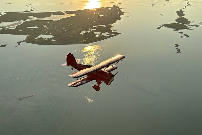 Island and Bolivar Tour, Open Cockpit Biplane Ride - Key Points