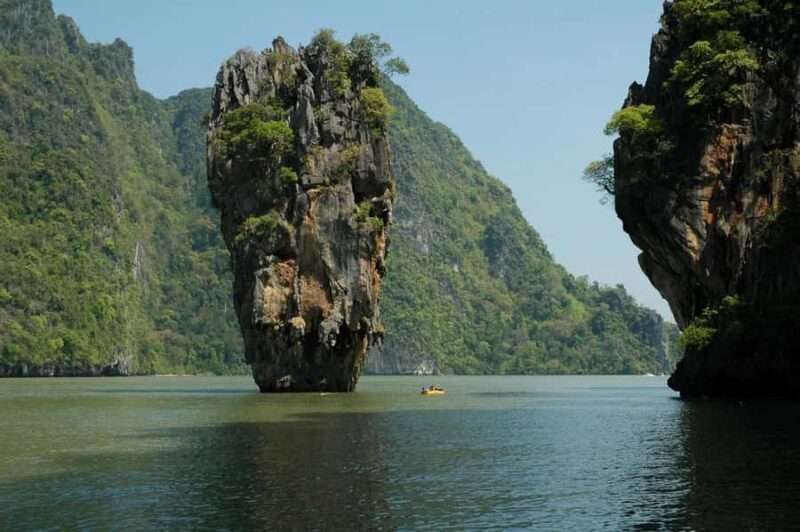 Island Discovery: James Bond Islands - Key Points