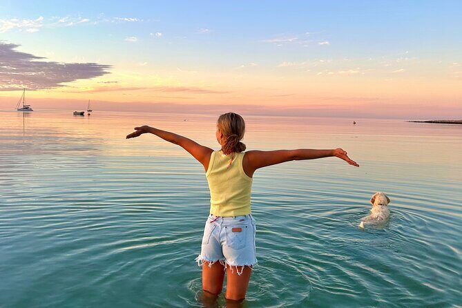Island Life Adventures | A Day at Dirk - Relaxing with a Signature Island Gin & Tonic