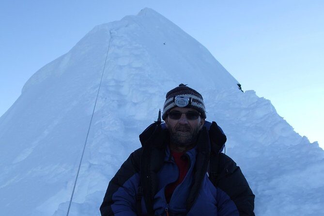 Island peak climbing arrange from Chhukung - FAQ