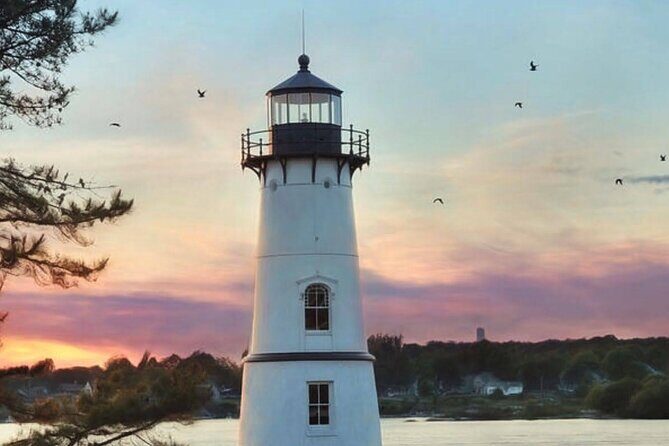 Islands, Lighthouses, and Castle Tour on the St. Lawrence River - FAQ