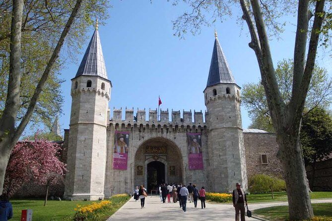 Istanbul 1 Day Tour | Best of Istanbul | Blue Mosque, Hagia Sophia and Topkapi - The Practical Side: Logistics, Value, and What to Expect