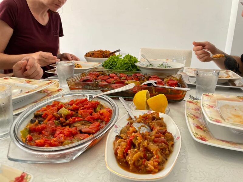 Istanbul Authentic Turkish Family Dinner with Eastern Family - What Reviewers Say