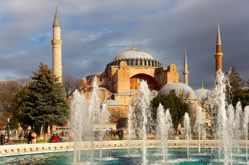 Istanbul: Blue Mosque and Hagia Sophia Tour w/Entry Tickets - Frequently Asked Questions