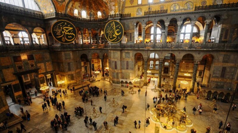 Istanbul: Blue Mosque, Hagia Sophia, & Basilica Cistern Tour - Meeting Point & First Impressions