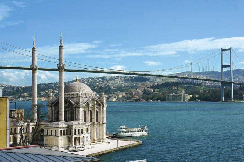 Istanbul: Bosphorus and Golden Horn Boat Tour - What to Expect on the Boat Tour