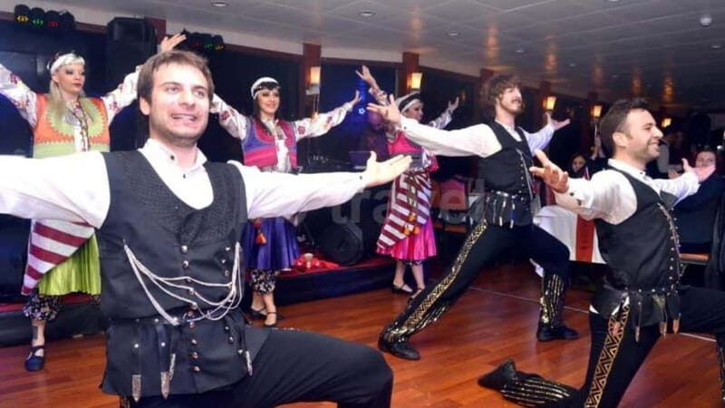 Istanbul: Bosphorus Dinner Cruise - Breaking Down the Details