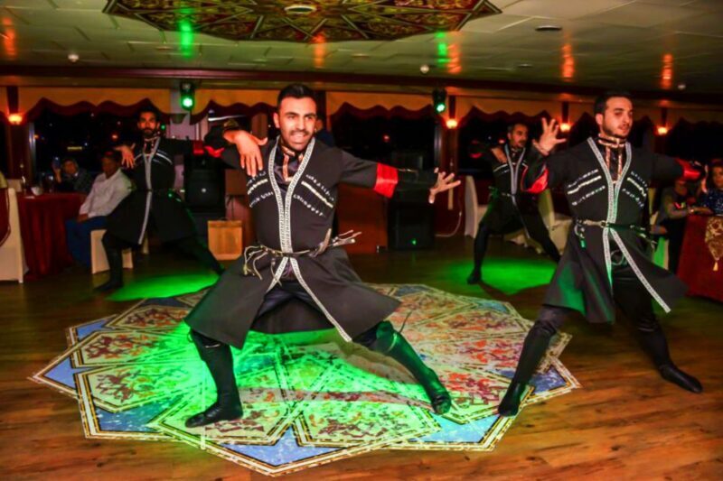Istanbul: Bosphorus Dinner Cruise w/ Drinks & Entertainment - Practical Tips for Travelers
