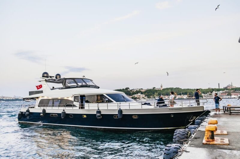 Istanbul: Bosphorus Sunset Cruise on a Luxury Yacht - Authentic Experiences and Traveler Feedback