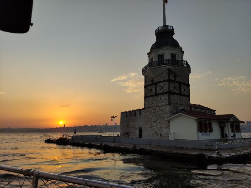 Istanbul: Bosphorus Sunset Cruise with Snacks and Wine - Pricing and Value