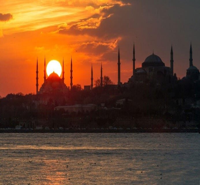 Istanbul Bosphorus Sunset Guided Cruise Tour - Who Should Consider This Tour?