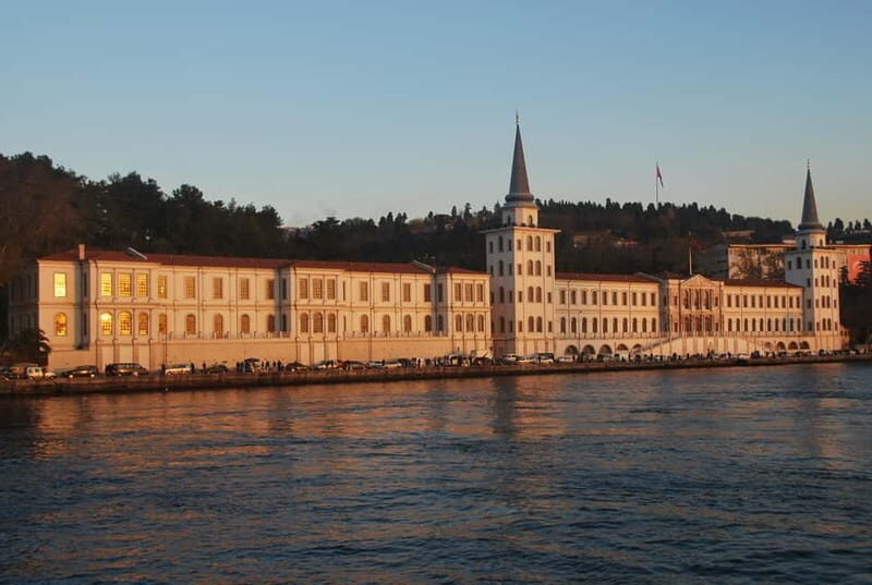 Istanbul: Bosphorus Tour With Whirling Dervish Show - Key Points