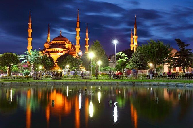 Istanbul by Night: Turkish Dinner and Show - An In-Depth Review of the Istanbul Night Tour