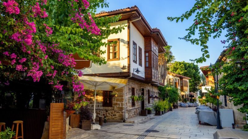 Istanbul: Cappadocia, Antalya, Pamukkale, Ephesus - 10 Days - Key Points