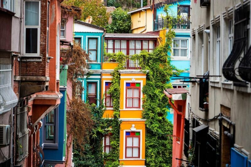 Istanbul: Colorful Fener & Balat Walking Tour w/Expert Guide - Authentic Experiences and Insights